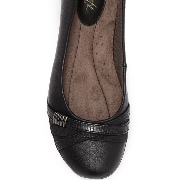 Eurosoft | Shoes | Eurosoft Shaina Black Ballet Flat | Poshmark